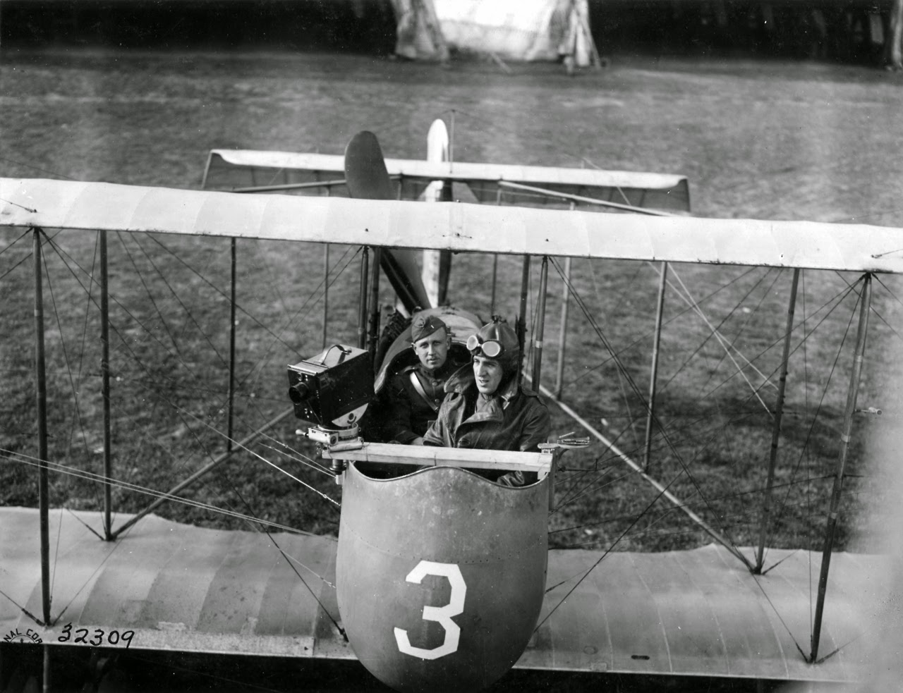 Old Portraits of Photographers in the First World War ~ Vintage Everyday