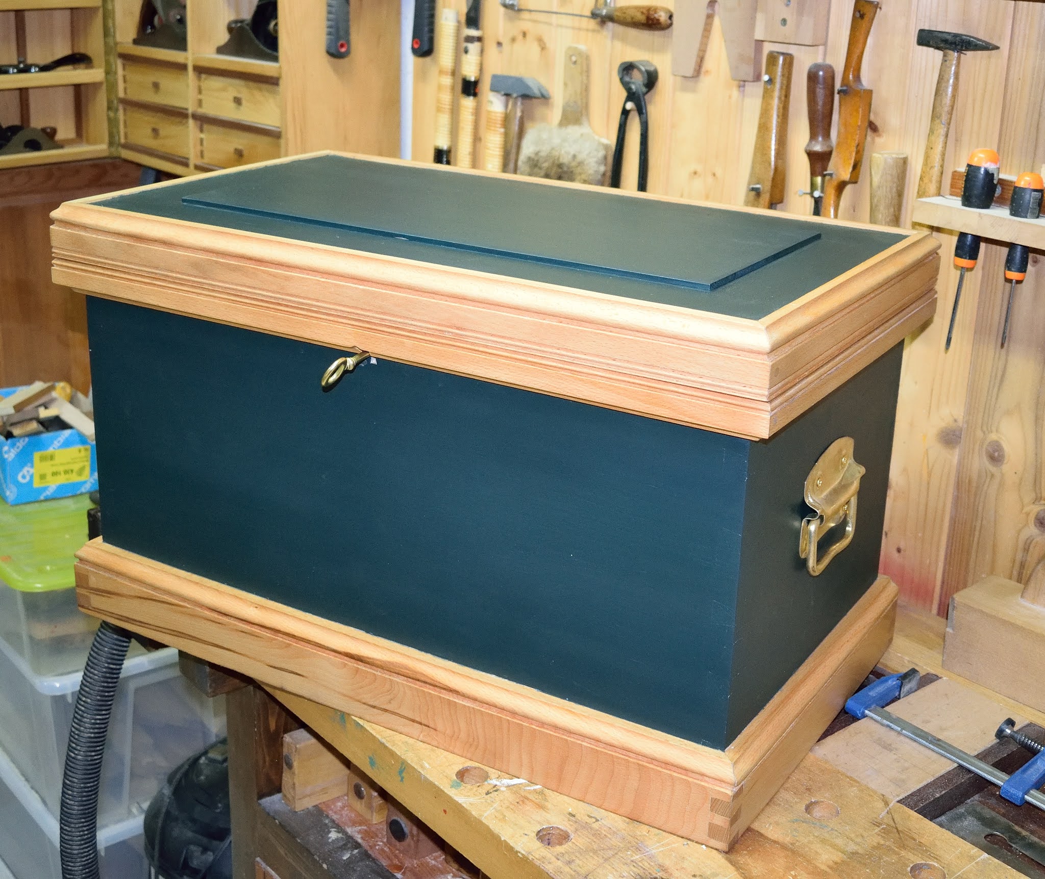 Woodworking by Hand: Tool Chest