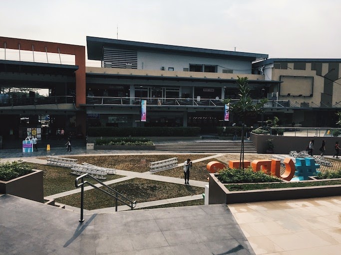 Anagon: Ayala Malls: UP Town Center