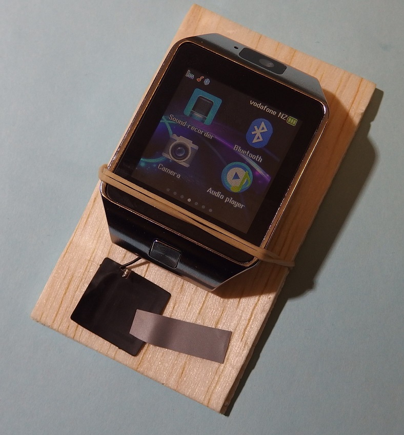 HiTechFromLoTech: SmartWatch as robot brain?