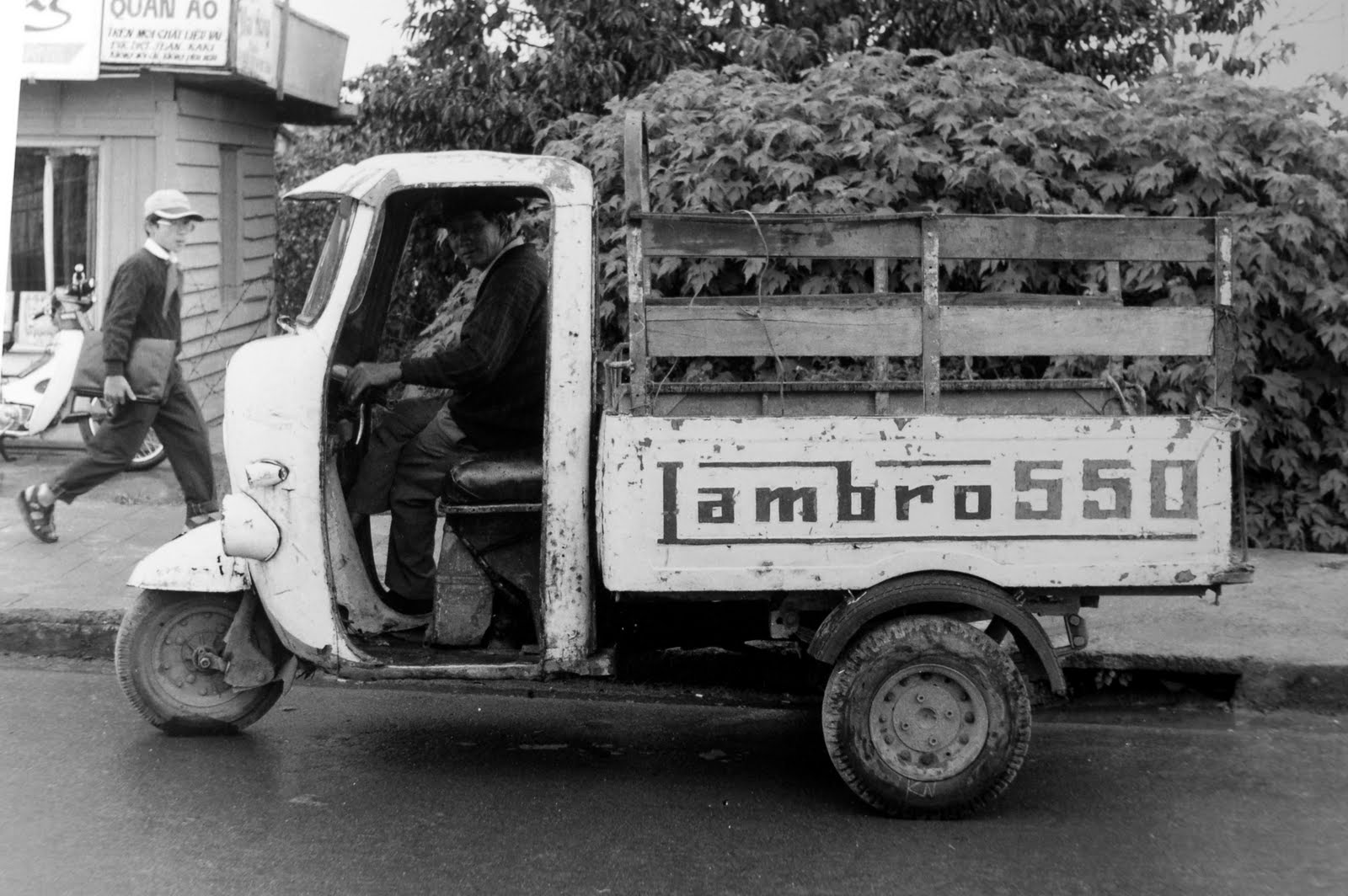 BRM - Basque Radical Mods: LAMBRO VIETNAM