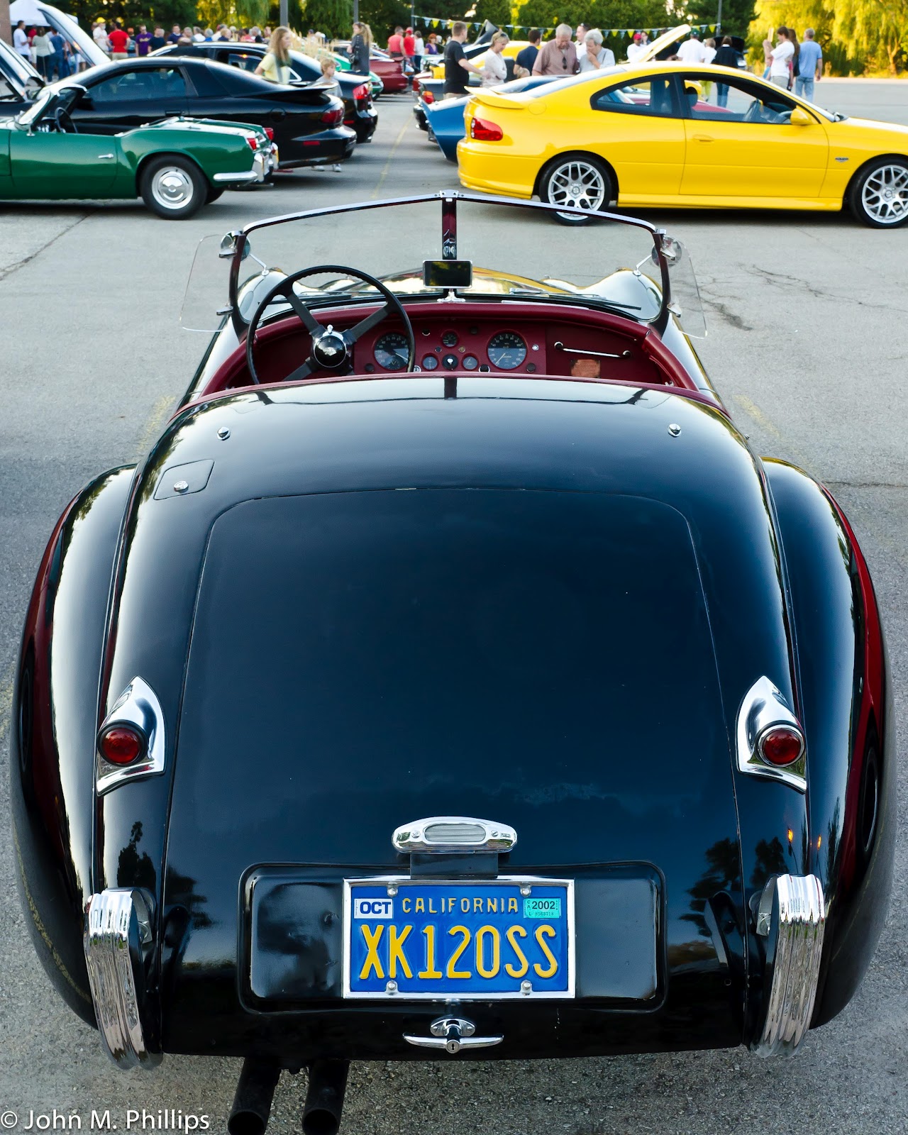 SKEPTIC PHOTO: CLASSIC CARS: HIGHLAND HOUSE