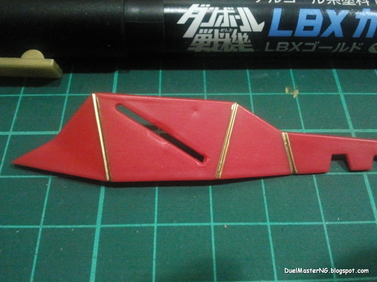 DuelMasterNG Gunpla: Tutorial - Panel Lining with Gold/Silver/Metallic ...