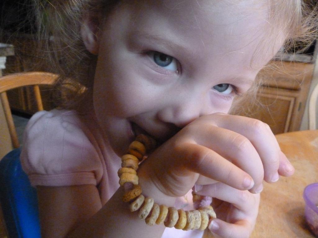 Savor The Days: Cheerios Bracelet