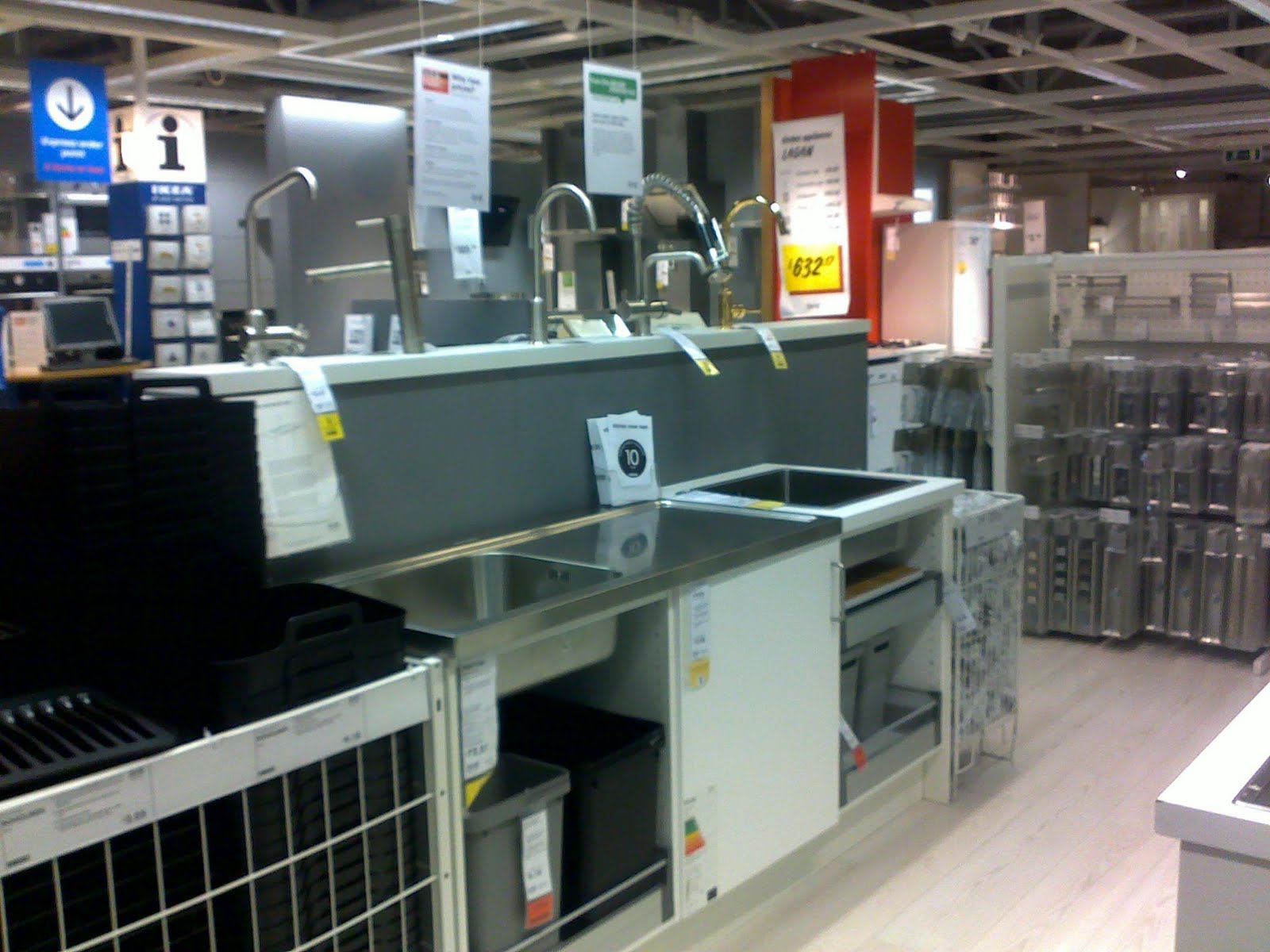 sophiepercival: Appliance displays in Ikea