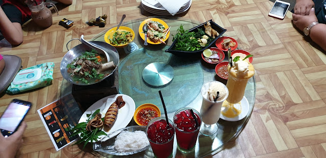 Berbaloi makan tengahari atau makan malam di Utan Cafe & Range, Sepang ...