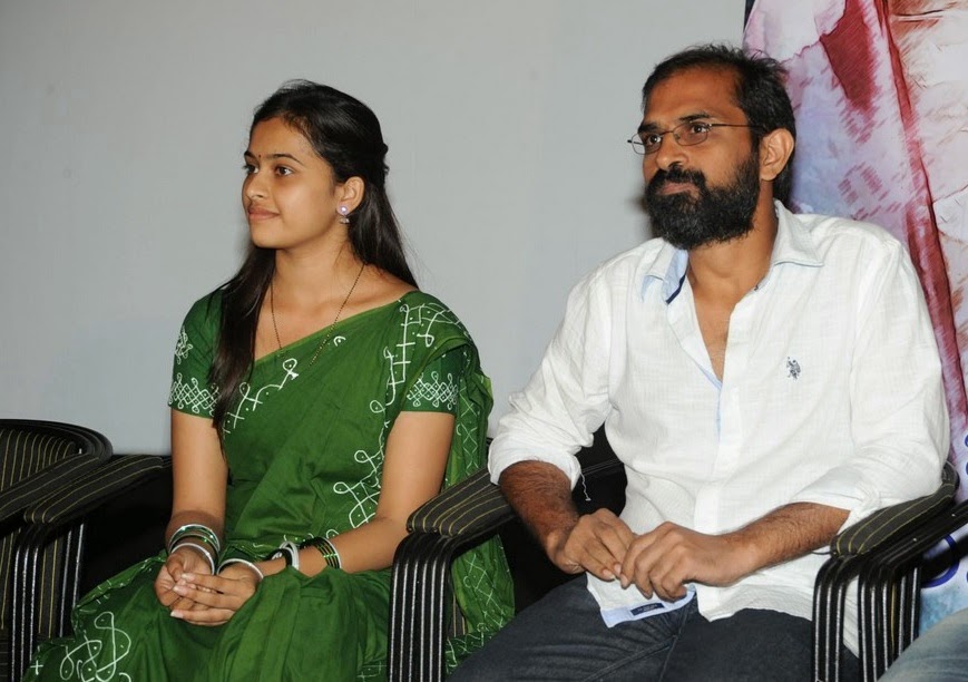 AMpm FUN: Kannada actress Divya Sri and Pawan Kumar arrested for ...