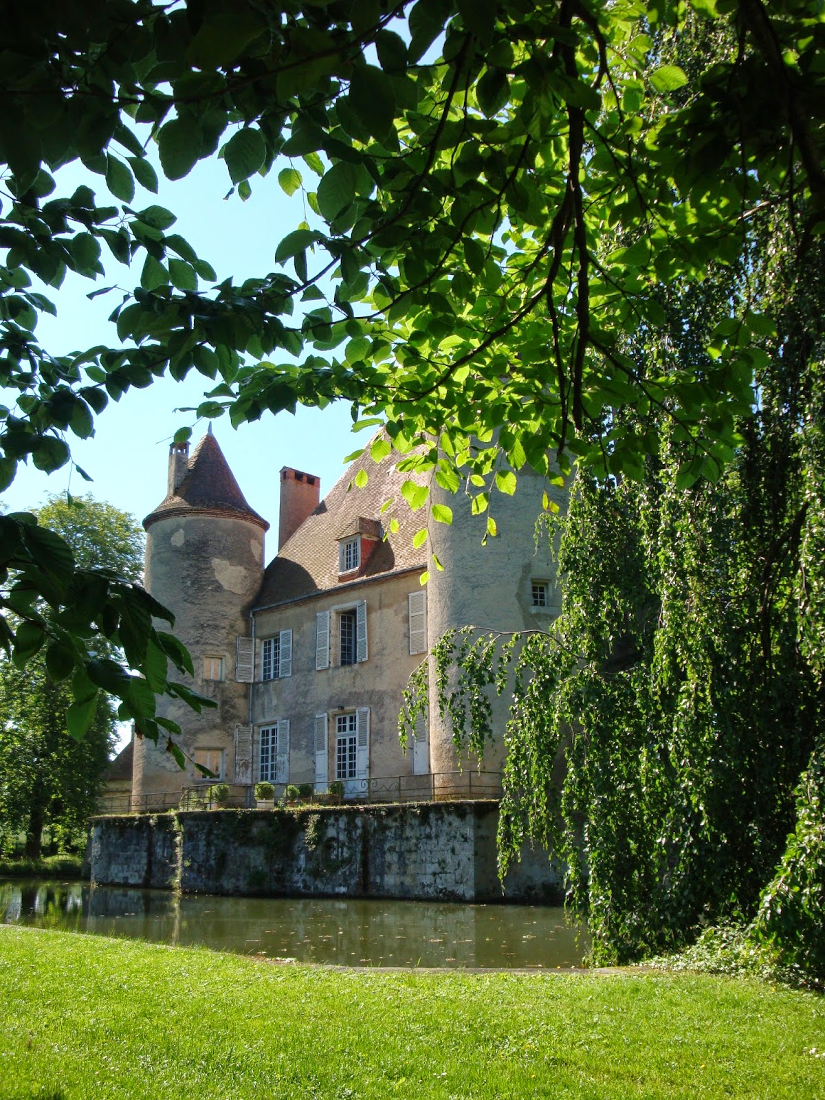 bernardloisirscossaye: Château du Méage
