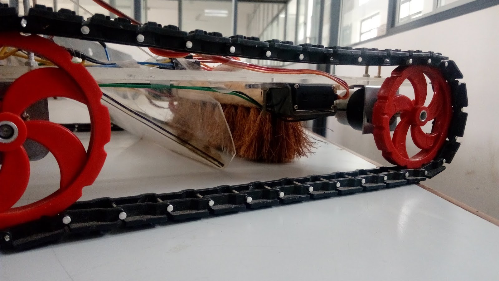 RAILWAY TRACK CLEANING MACHINE