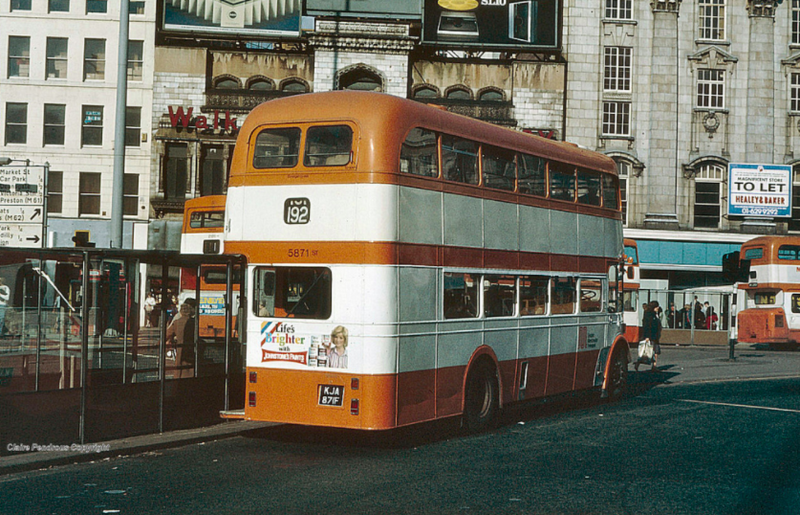 Fascinating Vintage Snapshots of Manchester in the ‘80s | Vintage News ...
