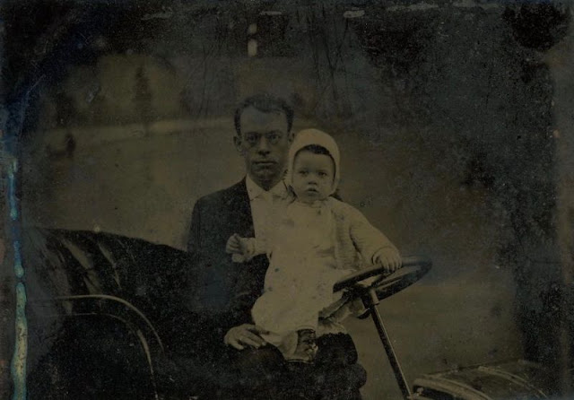 Victorian Fatherhood: Lovely Photos of Fathers With Their Children in ...