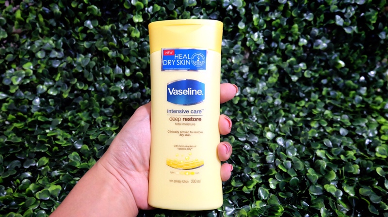 Heal dry skin with Vaseline! - Rochelle Rivera