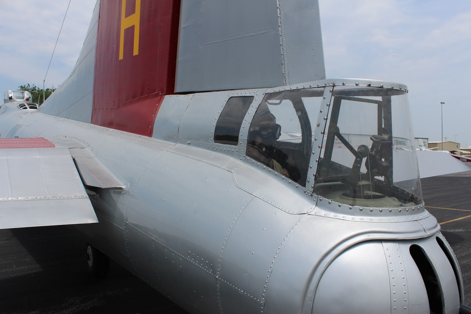 The Aero Experience: Sightings: EAA's B-17 "Aluminum Overcast" Walkaround