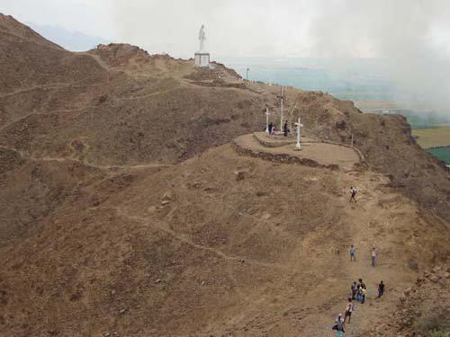 Cerro de Chepén y Via Crucis en Chepen