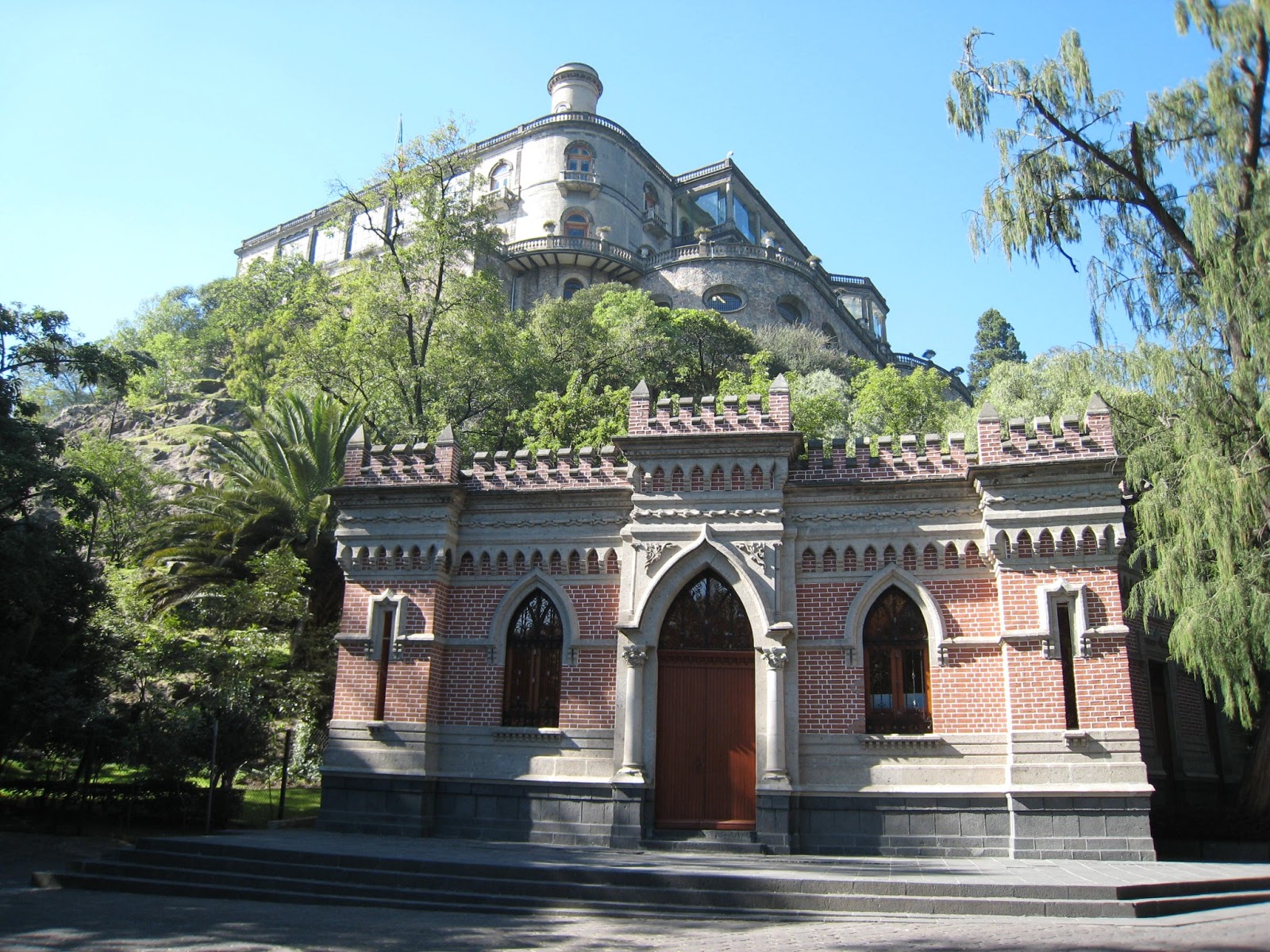 ANTROPOLOGÍA EN EL LABERINTO: Pueblos de México - Castillo de Chapultepec