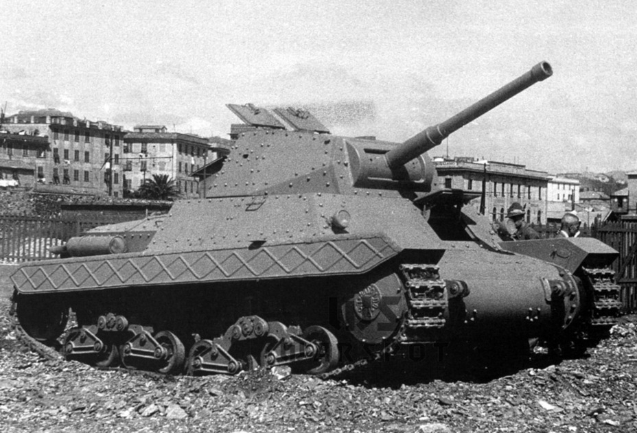 Tank Archives: Heavy Tank, Italian Style