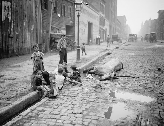 OLTRE IL MURO: ARTE e FOTOGRAFIA: JACOB AUGUST RIIS | PHOTOGRAPHER