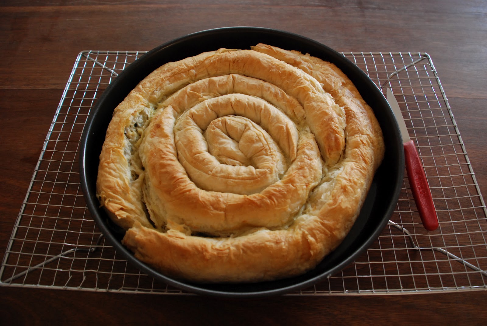 tea with hazel: spiral spinach pie (strifti hortopita)