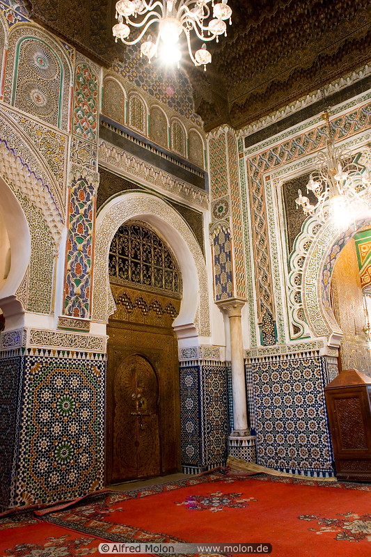 Top 10 Beautiful Mosques in Morocco - tangerine