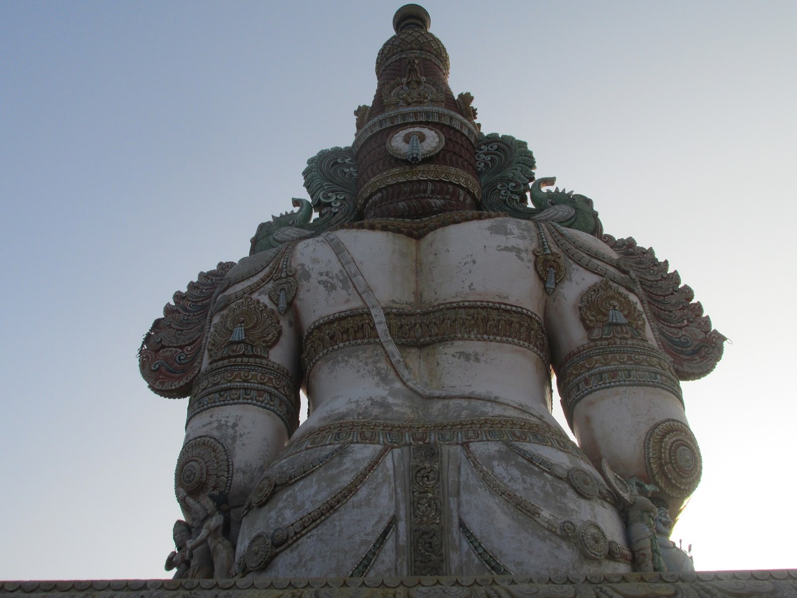 The Gigantic Muneeswara