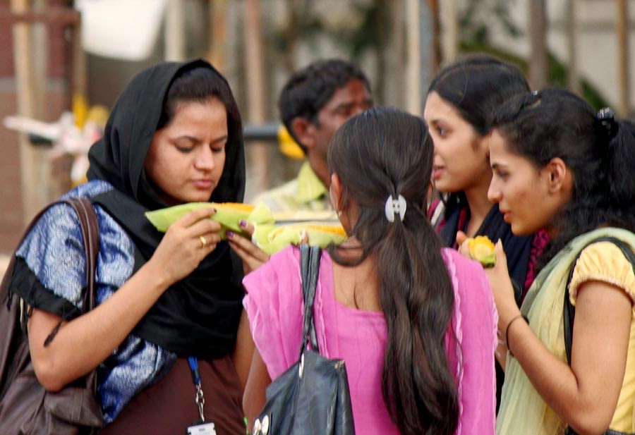 Stock Pictures: Road-side food stalls or street food
