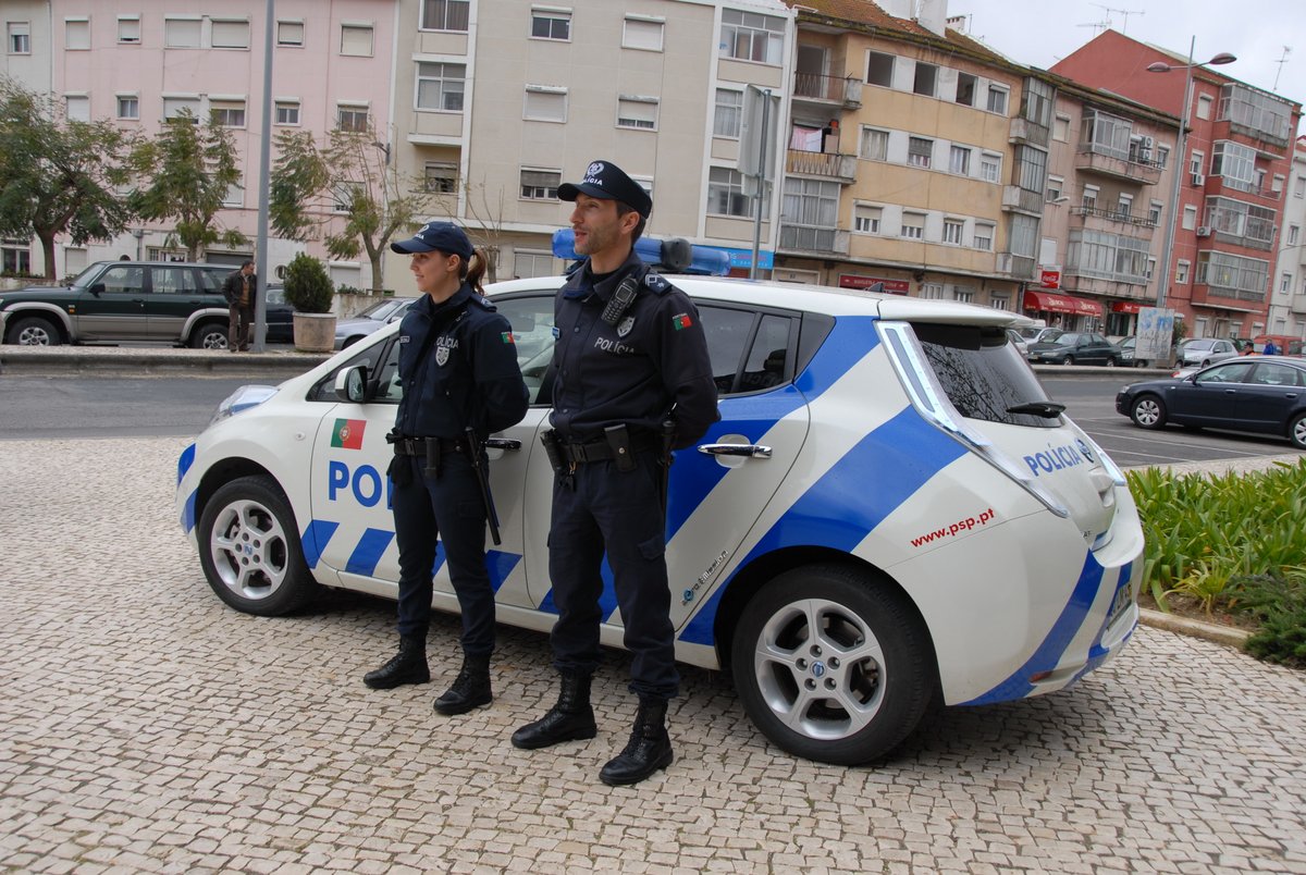 Bienvenidos a PORTUGAL|Bem vindos a ESPANHA (PSP)