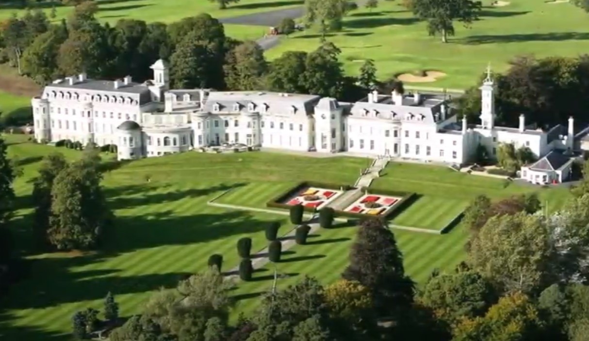 Landed families of Britain and Ireland: (423) Barton of Grove, Clonelly ...