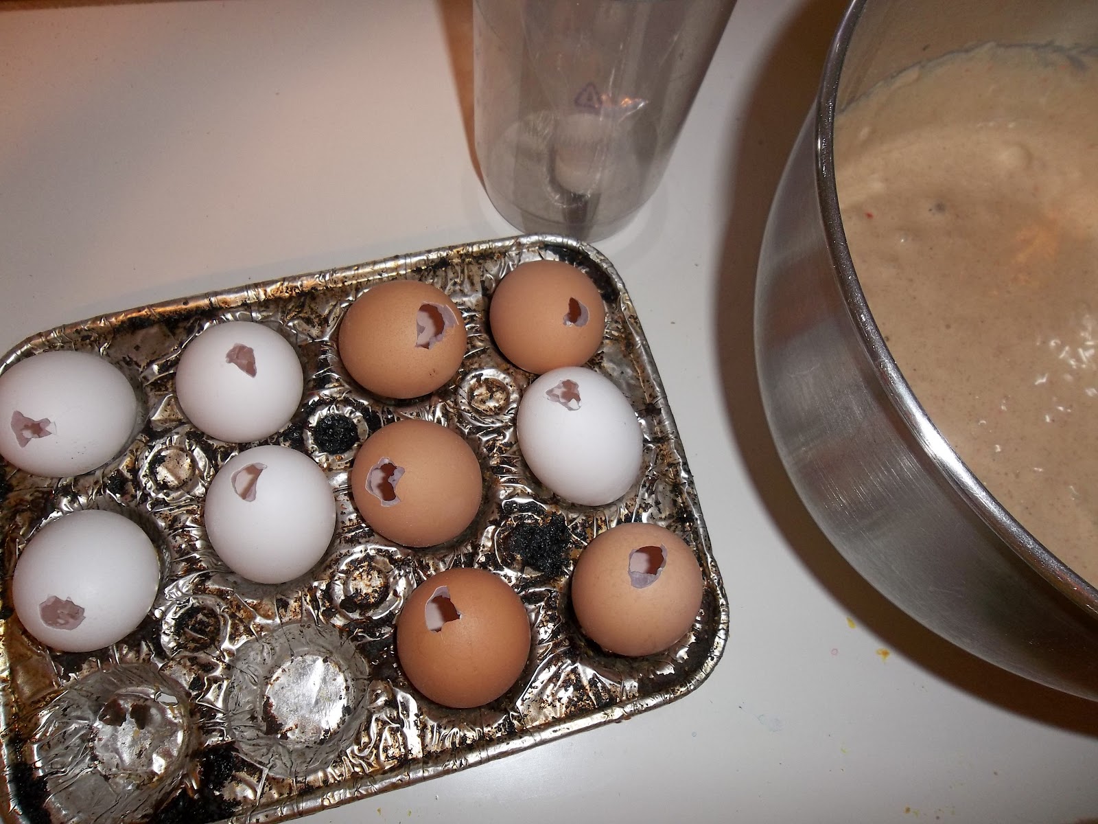 Lunches Fit For a Kid: Recipe: April Fool Cupcakes (baked in real egg ...