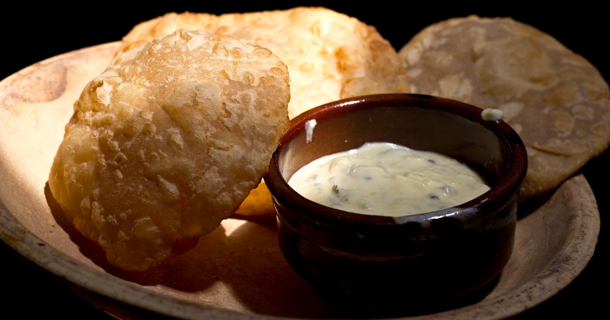 The Colors Of Indian Cooking: Puffy Pooris, Or How To Put On A Show In ...