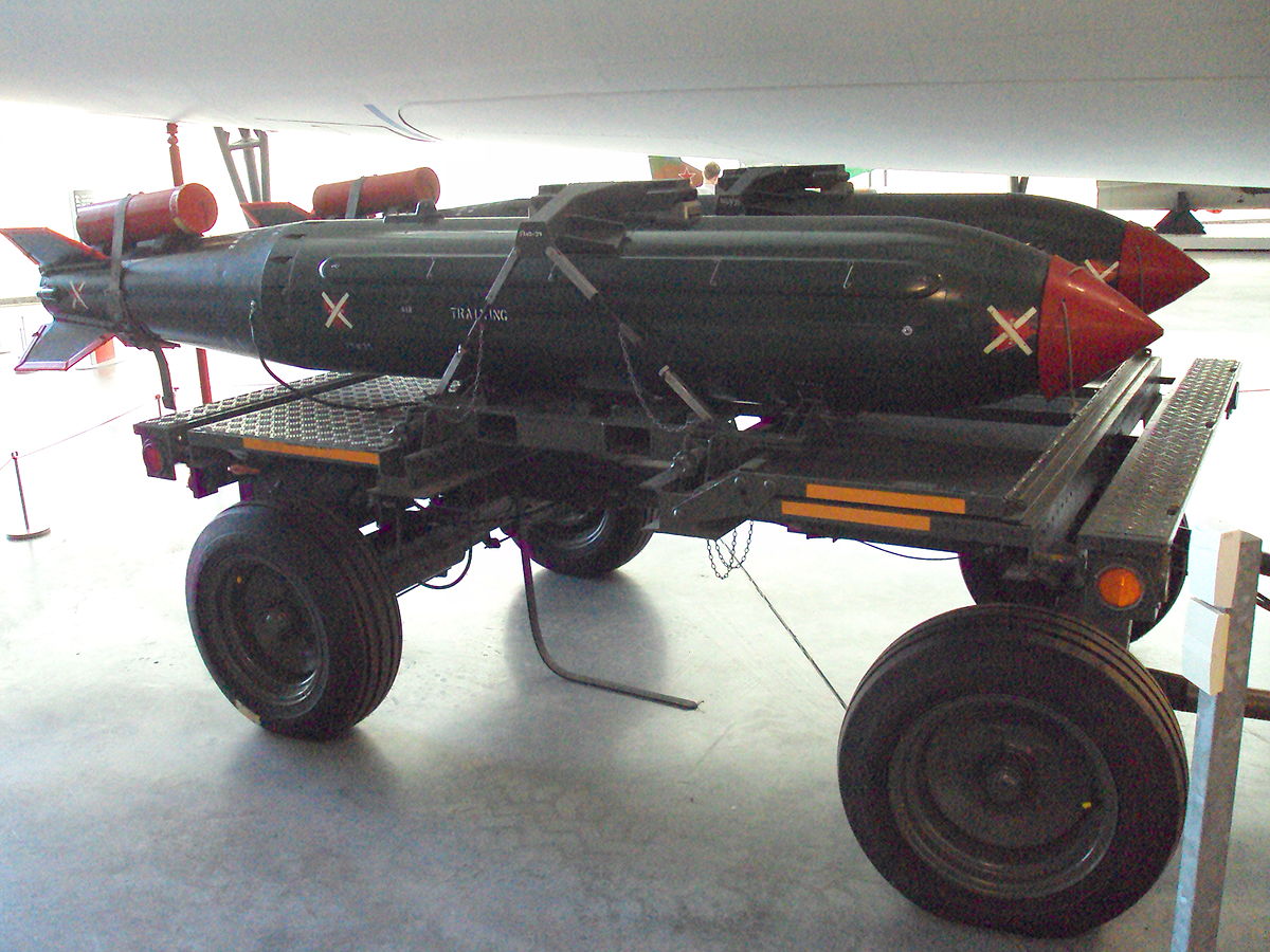 Оружие массового поражения: Семейство ядерных бомб WE.177