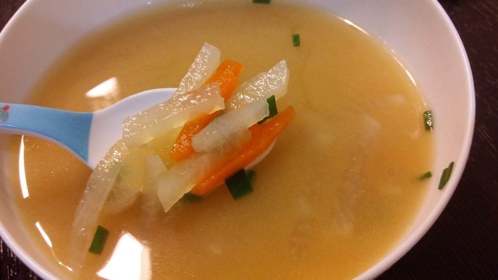 Food experiments in my little kitchen: Daikon miso soup