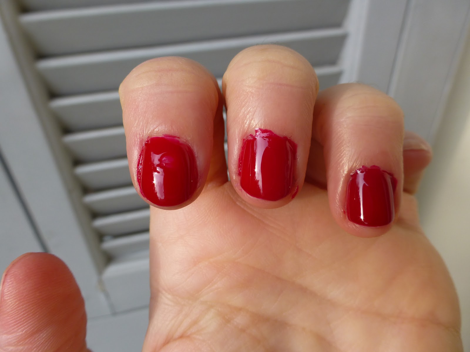 Jojo's Nail Musings and More: Comparison of Essie Macks, Up's, and ...