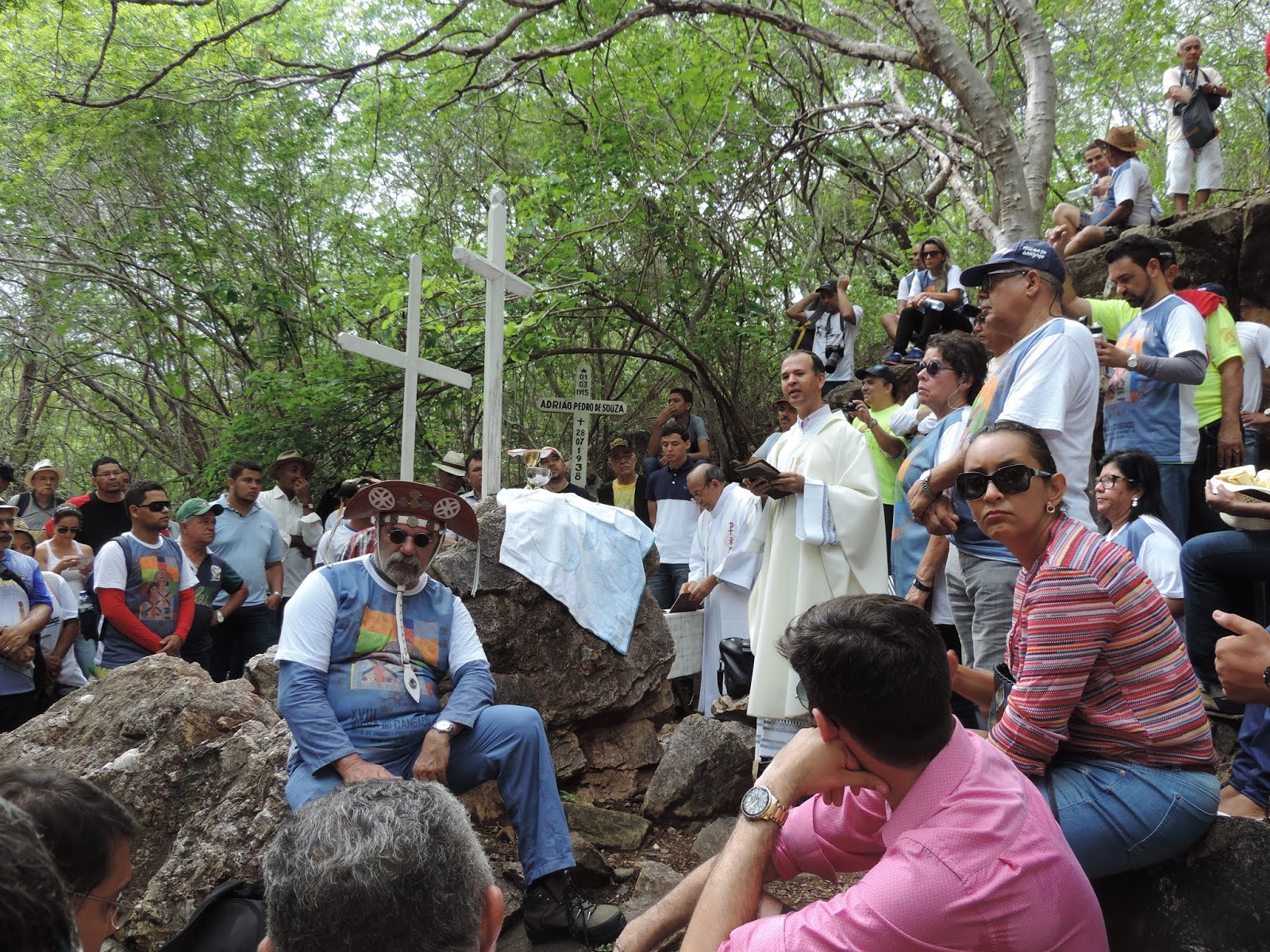 Lampião aceso: No Monumento Natural Grota do Angico
