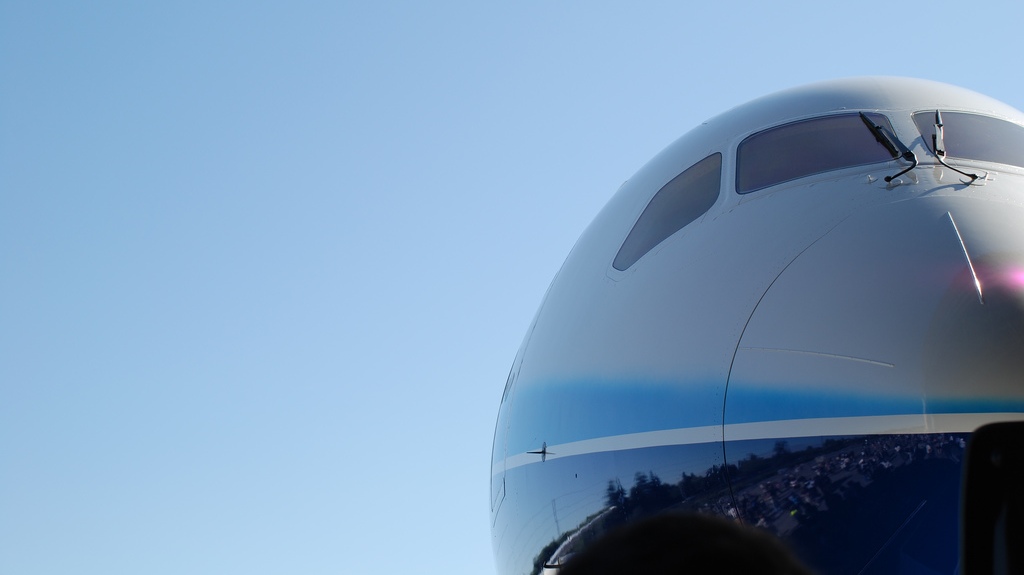 Boeing 787 Dreamliner Pictures: April 2011