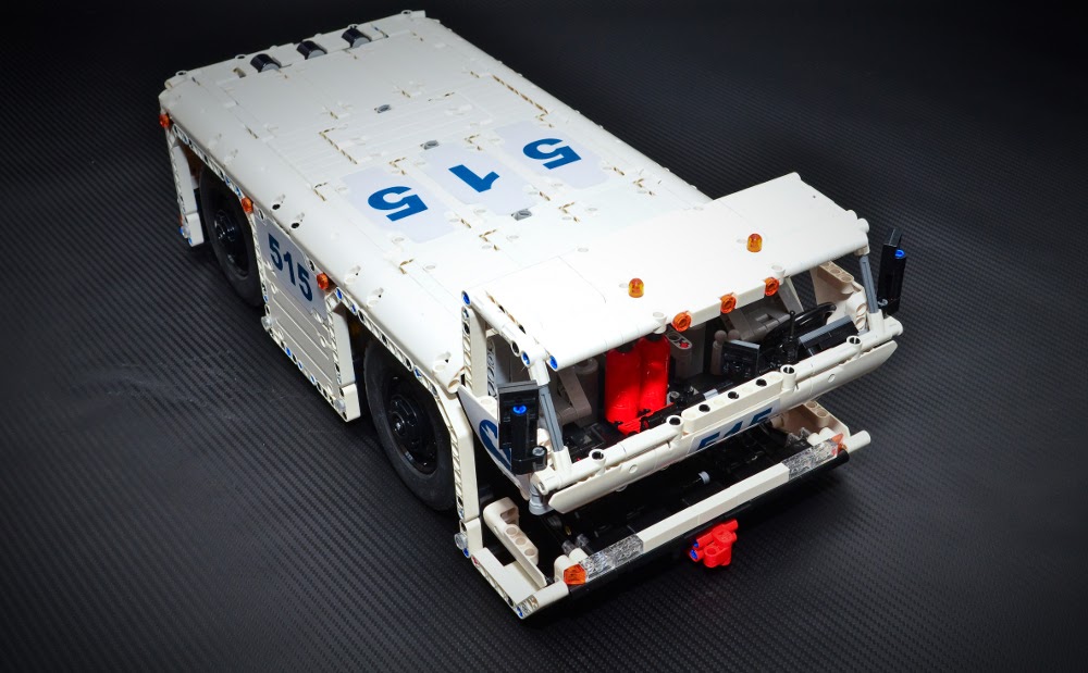 filsawgood Lego Technic Creations: Lego Technic Aircraft Tug XL ...