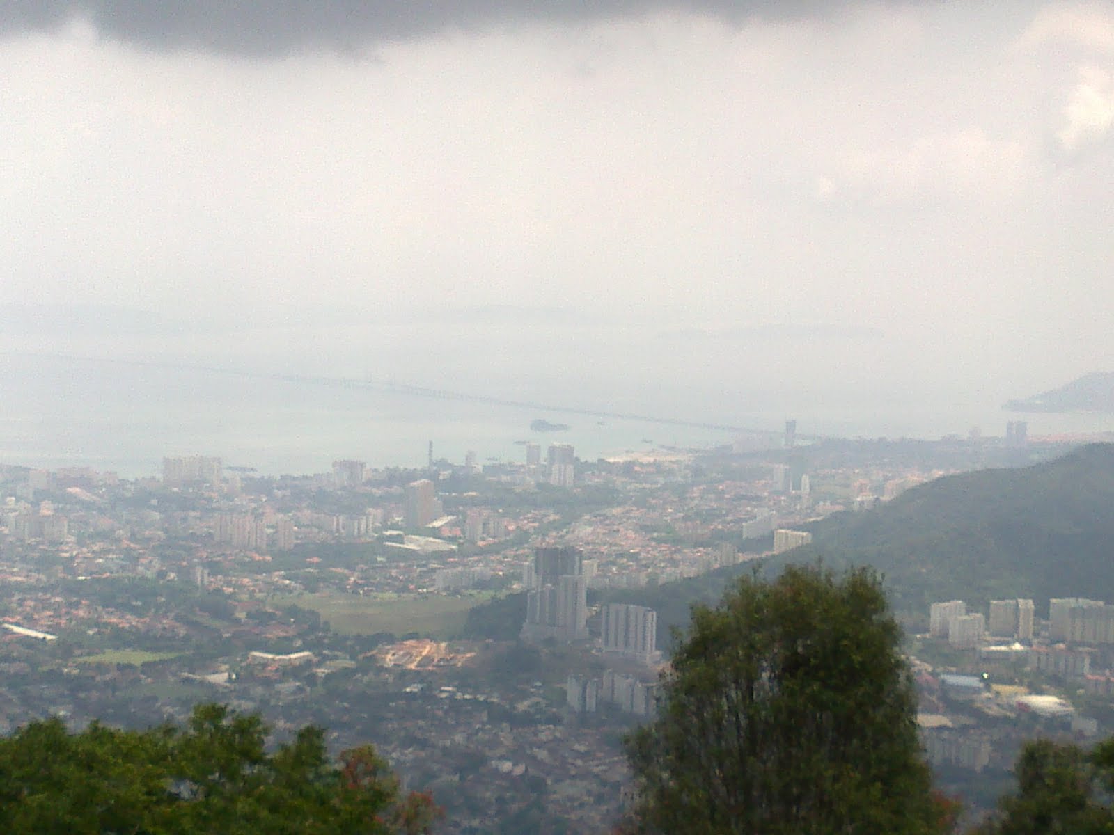 AlyAna Azmi Diary : Life is beautiful: Bukit Bendera (Penang Hill)