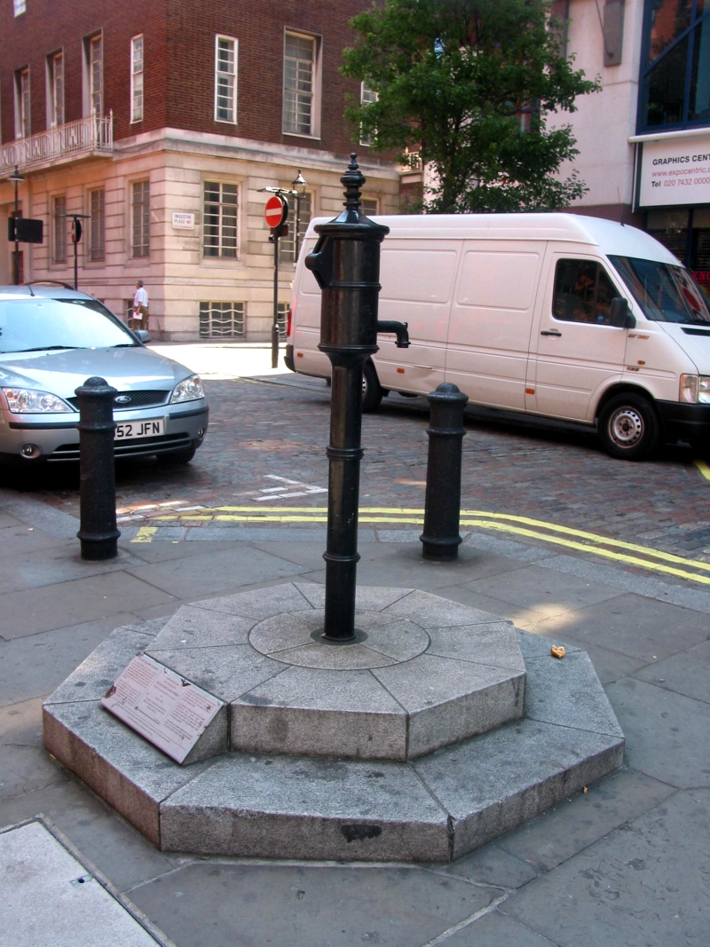 Old writer on the block: April 2013