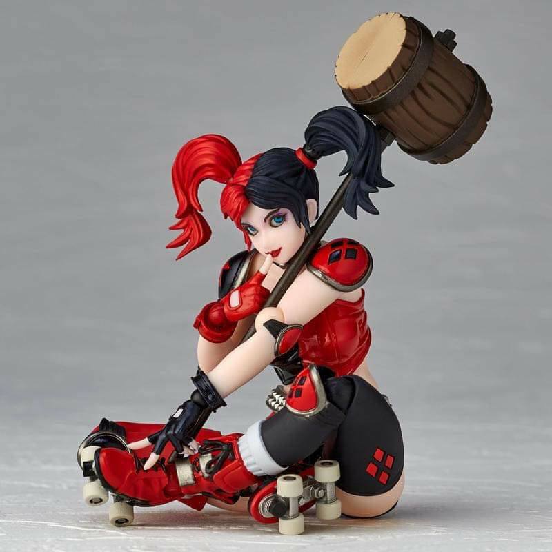 Amazing Yamaguchi Revoltech Harley Quinn Official pictures revealed!