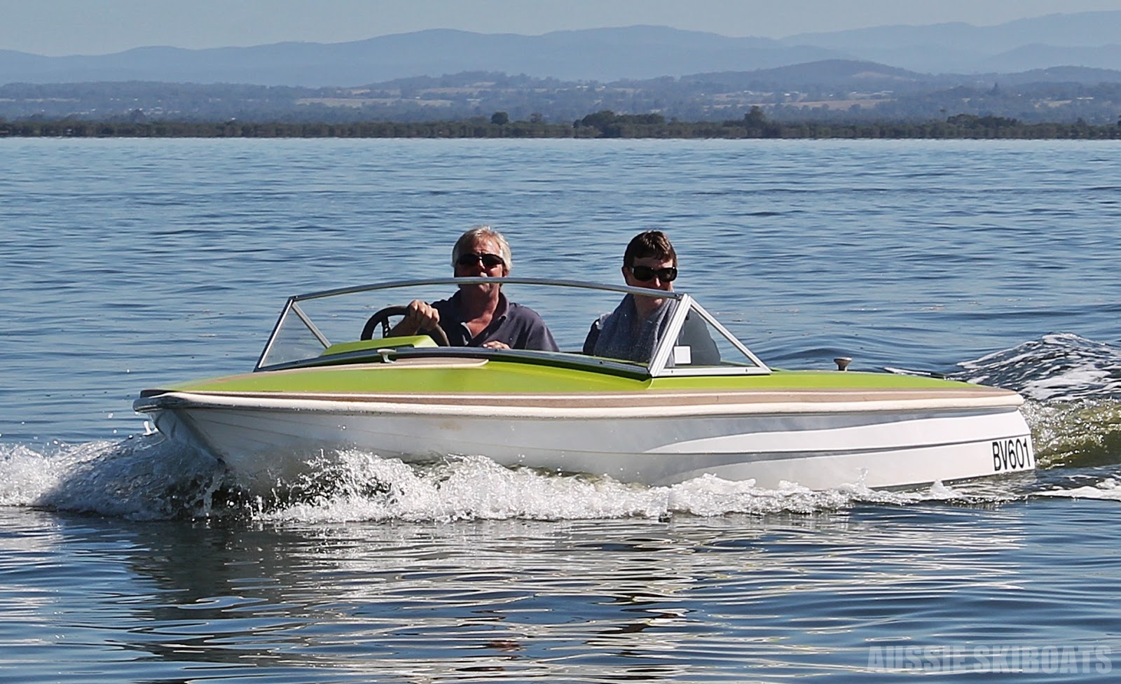 AUSSIE SKIBOATS: spotted; SKICRAFT CLINKER (aka Mk.1)