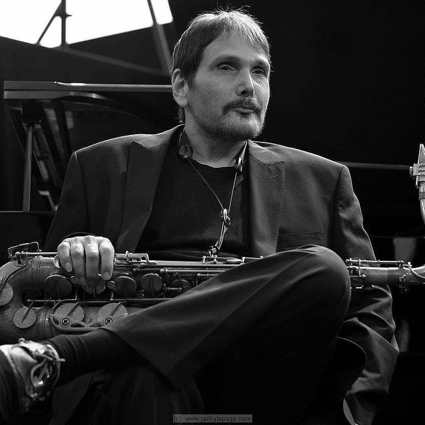 Jazz Station - Arnaldo DeSouteiro's Blog (Jazz, Bossa & Beyond): R.I.P ...