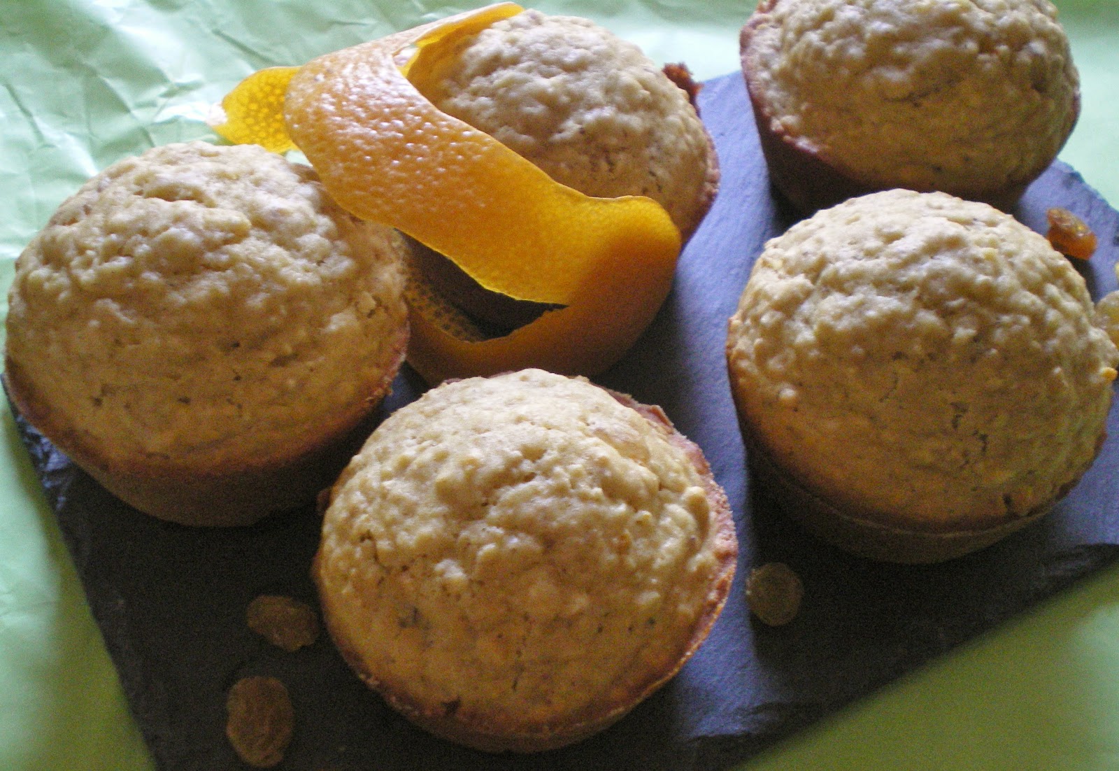 LES METS TISSÉS: Cuisine d'ici et d'ailleurs: MUFFINS AVOINE ORANGE ET ...