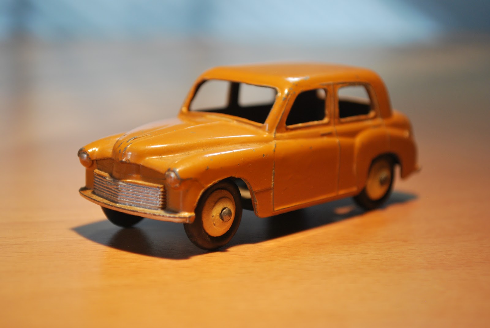 Oscar's Classic Model Cars Collection: 1949 Hillman Minx Saloon