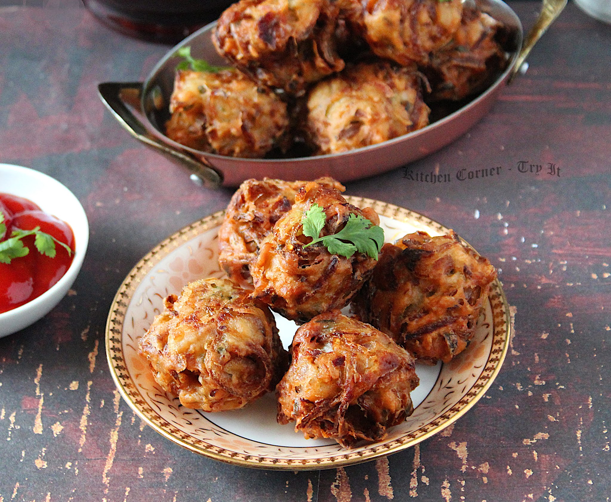Easy Ulli Vada/ Kerala Onion Pakodas/Fritters