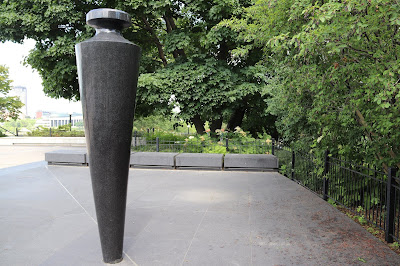 Memorials in Ottawa: Canadian Building Trades Monument