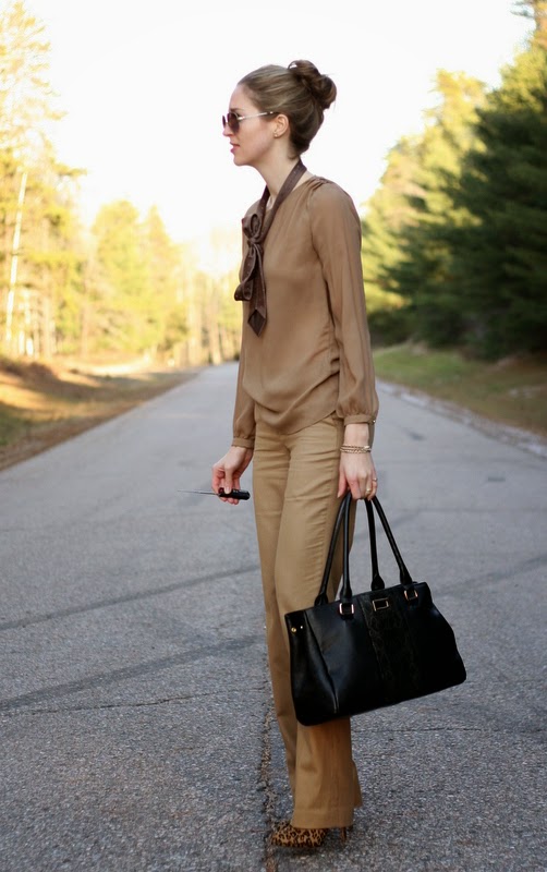 Vero Cazabán: Como Combinar Pantalones De Pana Color Arena