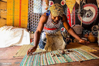 Curandeiro e feiticeiro! Qual é a diferença?