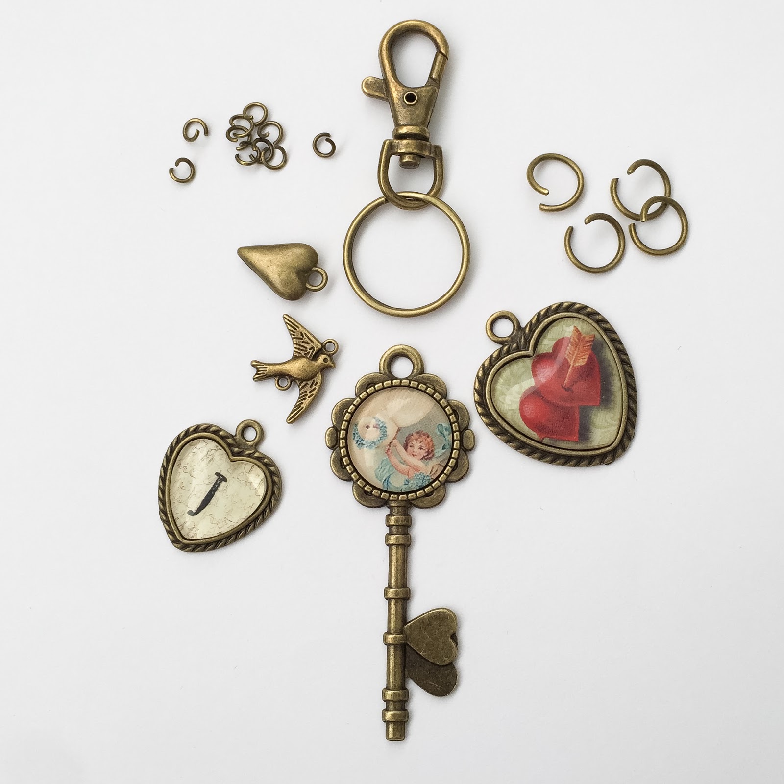 Craft Fantastic Blog: Valentine's Day Purse Fob!