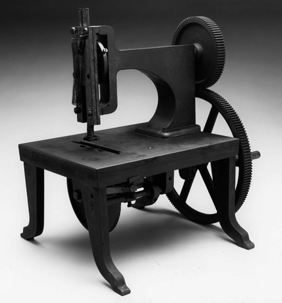 Singer Lockstitch Family Sewing Machine