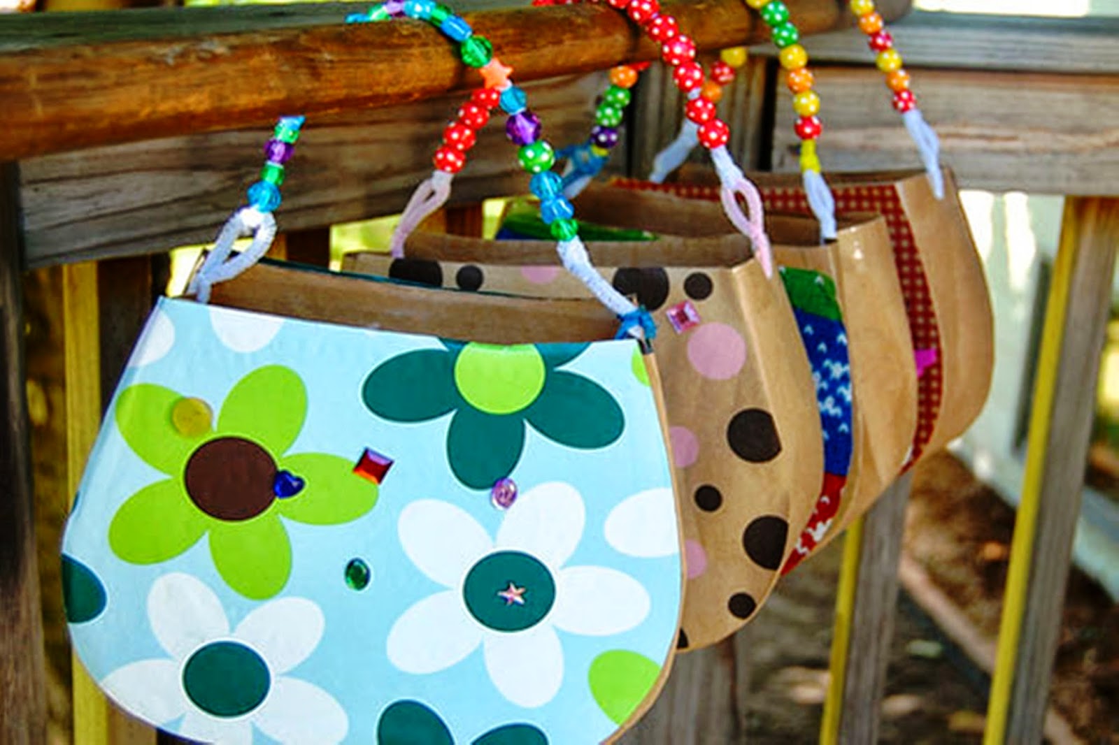 Manos Abiertas: Ideas para reciclar carton