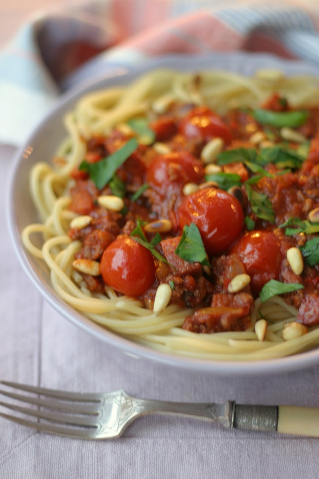 Spaghetti med chorizo ragù – Marias Salt & Søtt